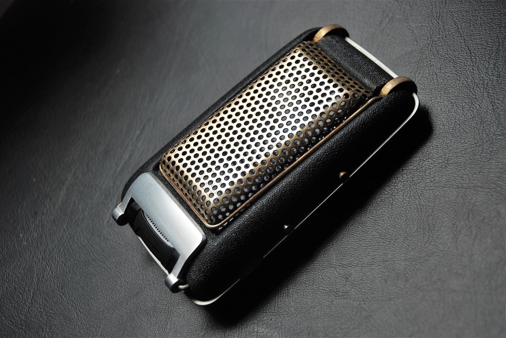 Star Trek Communicator Smartphone - Ed Zephyr